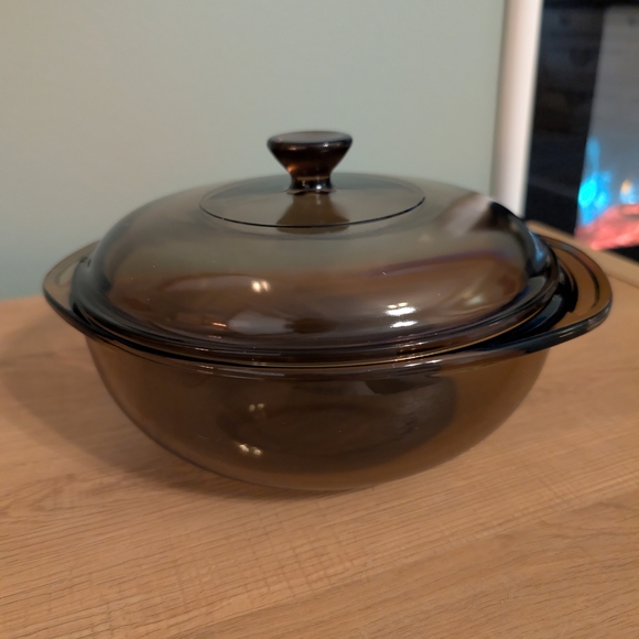 Pyrex | Kitchen | 97 Vintage Amber Pyrex Casserole Dish 15l | Poshmark
